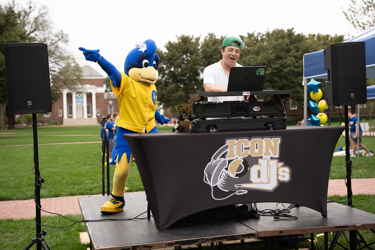 Parents and Family Weekend 2024: Program | The Blue Hen Family Hub